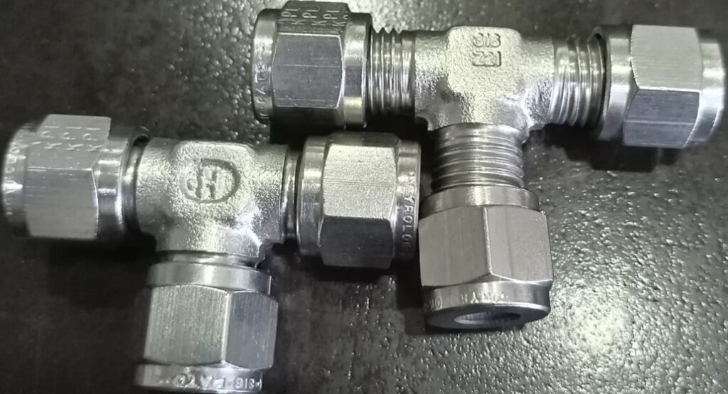 CONECTORES TIPO T DE 1/4 – Quimica y Servicios Maher S. A. de C. V